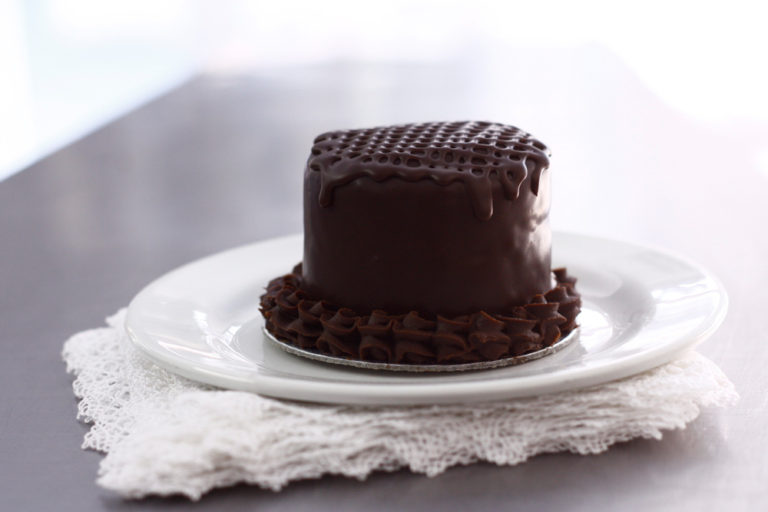 Mini Belgium Chocolate Mousse - 180 Degrees Catering & Confectionery